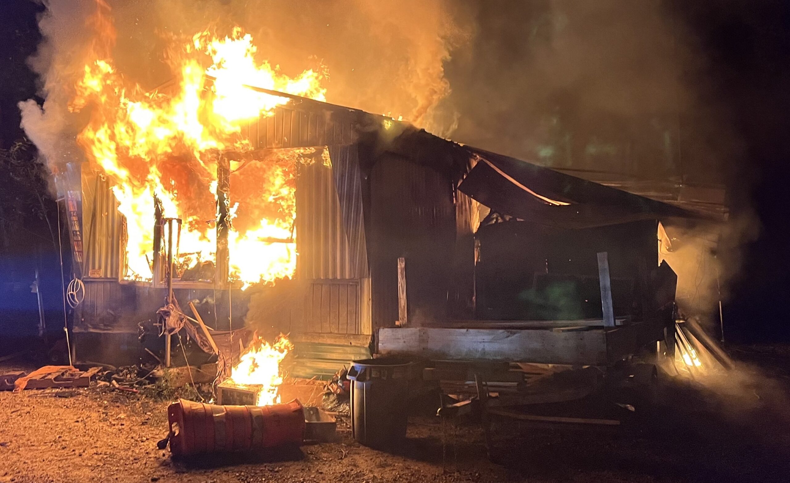 Early morning fire destroys mobile home