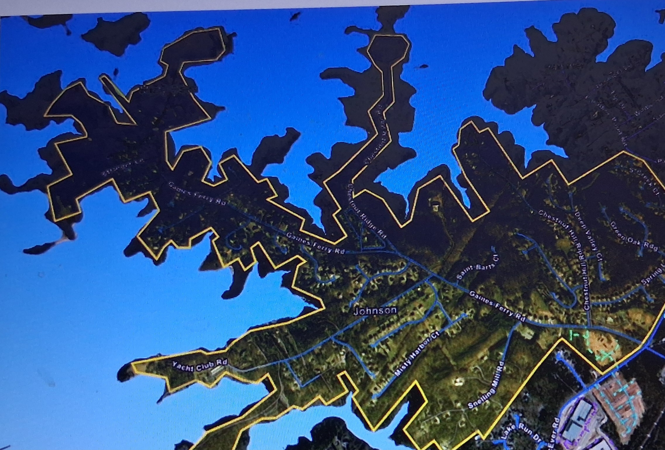 If you are in the Gaines Ferry roundabout area...