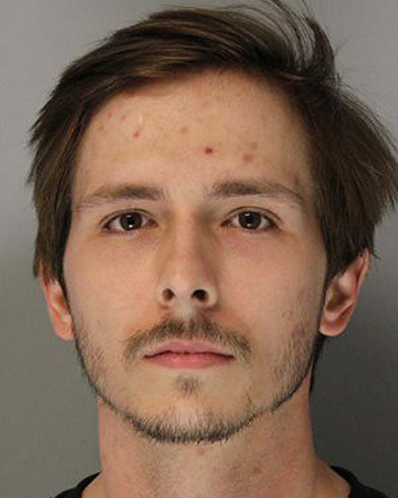 Gville man charged with hit-and-run
